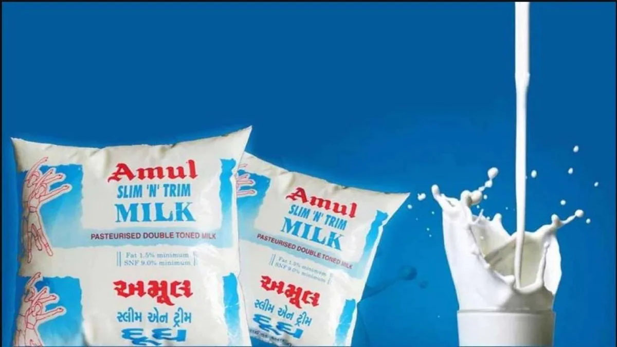 Amul Milk Price Hike | वाढत्या महागाईत आणखी एक झटका, अमूल दुधाच्या दरात ...